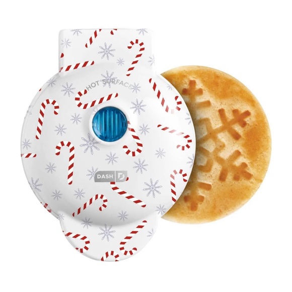 DASH | Kitchen | New Dash Mini Snowflake Waffle Maker 4 In White With ...